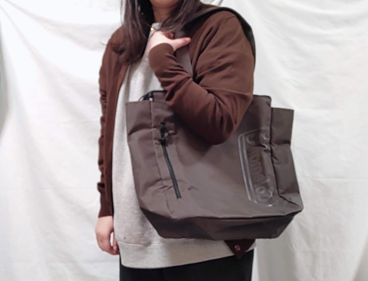 【雑誌付録】Colemanのすごいトートバッグでたよ！横からモノを出し入れできて超便利♪（写真 19/22） - mimot.(ミモット)