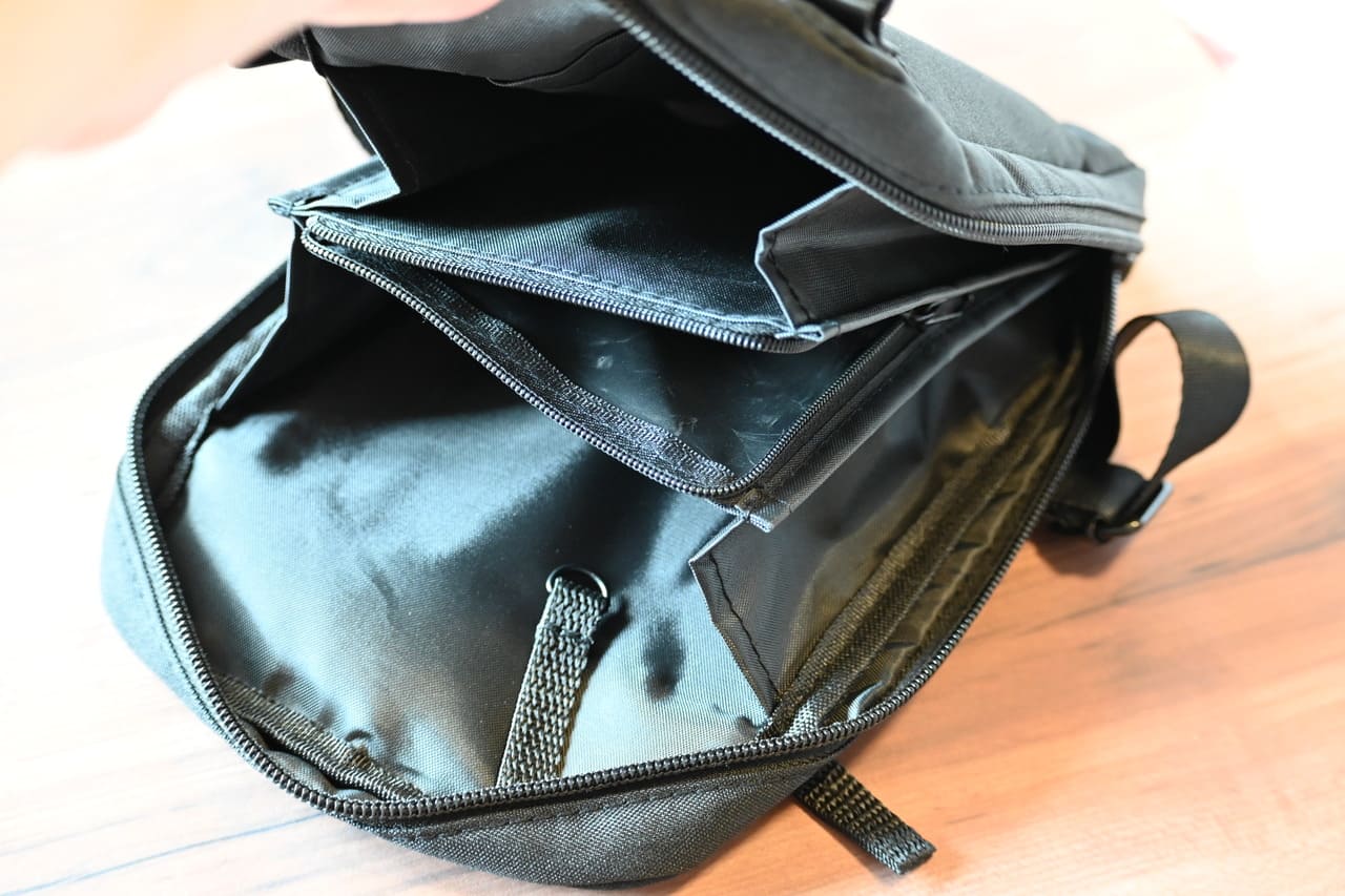 ファミマ限定「スヌーピーの新作ショルダーバッグ」が身軽に出かけたい日の救世主だった！【商品レビュー】（写真 4/25） - mimot.(ミモット)