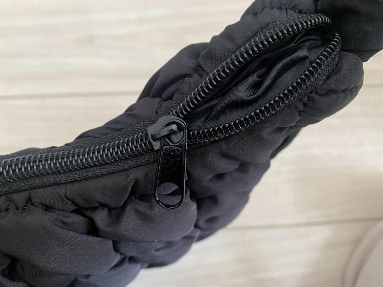 【付録レビュー】スヌーピーの『くしゅふわキルティングバッグ』が冬にピッタリで可愛い（写真 7/12） - mimot.(ミモット)